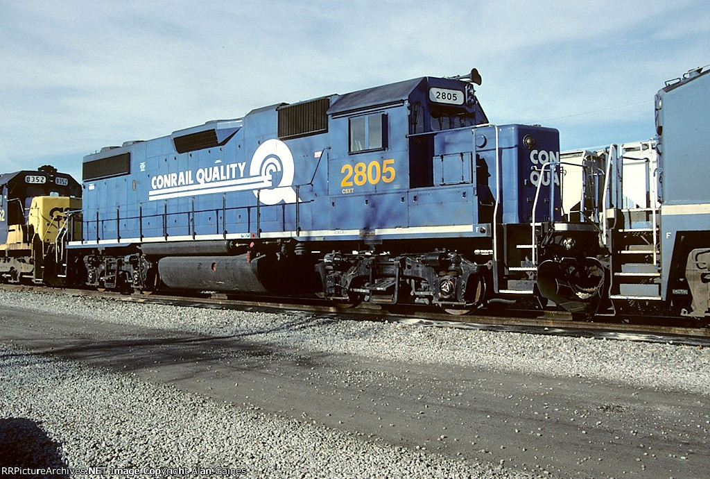 CSX GP38-2 2805